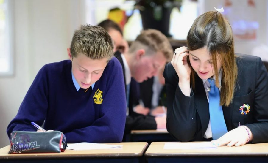 American vs. British School Systems: Key Differences Explained